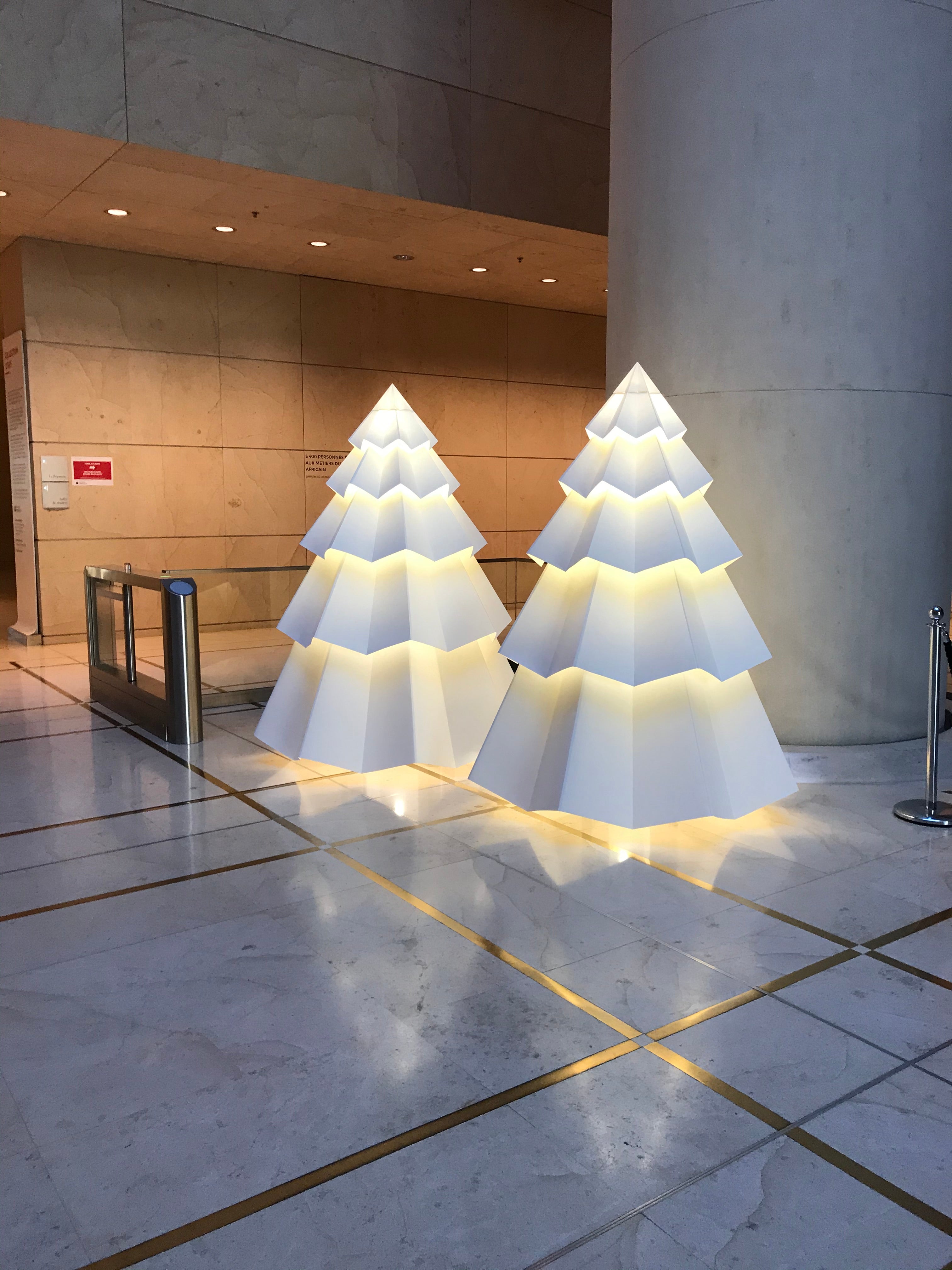Sapins de Noël illuminés – DT WORKSHOP